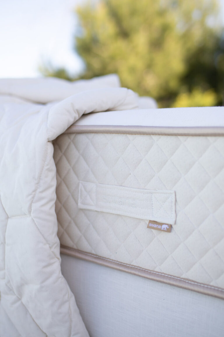 Colchón vegano látex natural Ananda con algodón y lino • Sivana Sleep